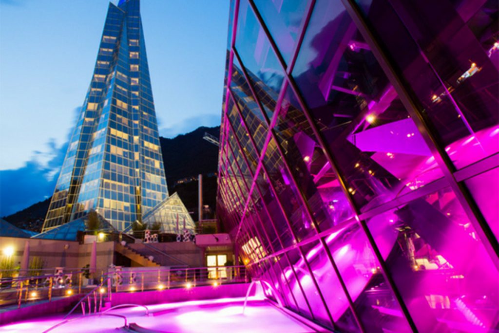 Caldea prevé mantener abiertos Inúu y el Club de cara a noviembre
